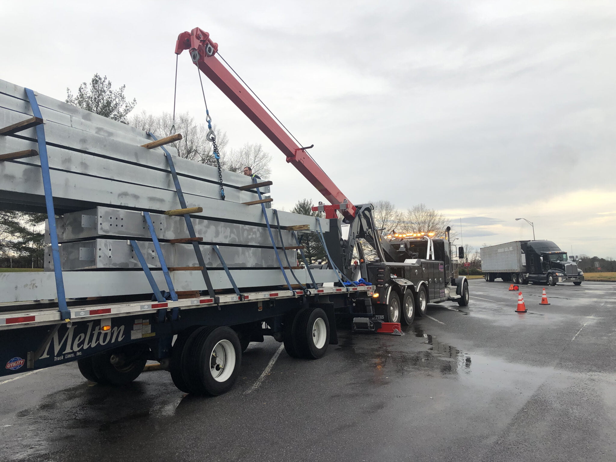 Cargo Services, Load Shifts, and Load Transfers | Casper's Wrecker ...