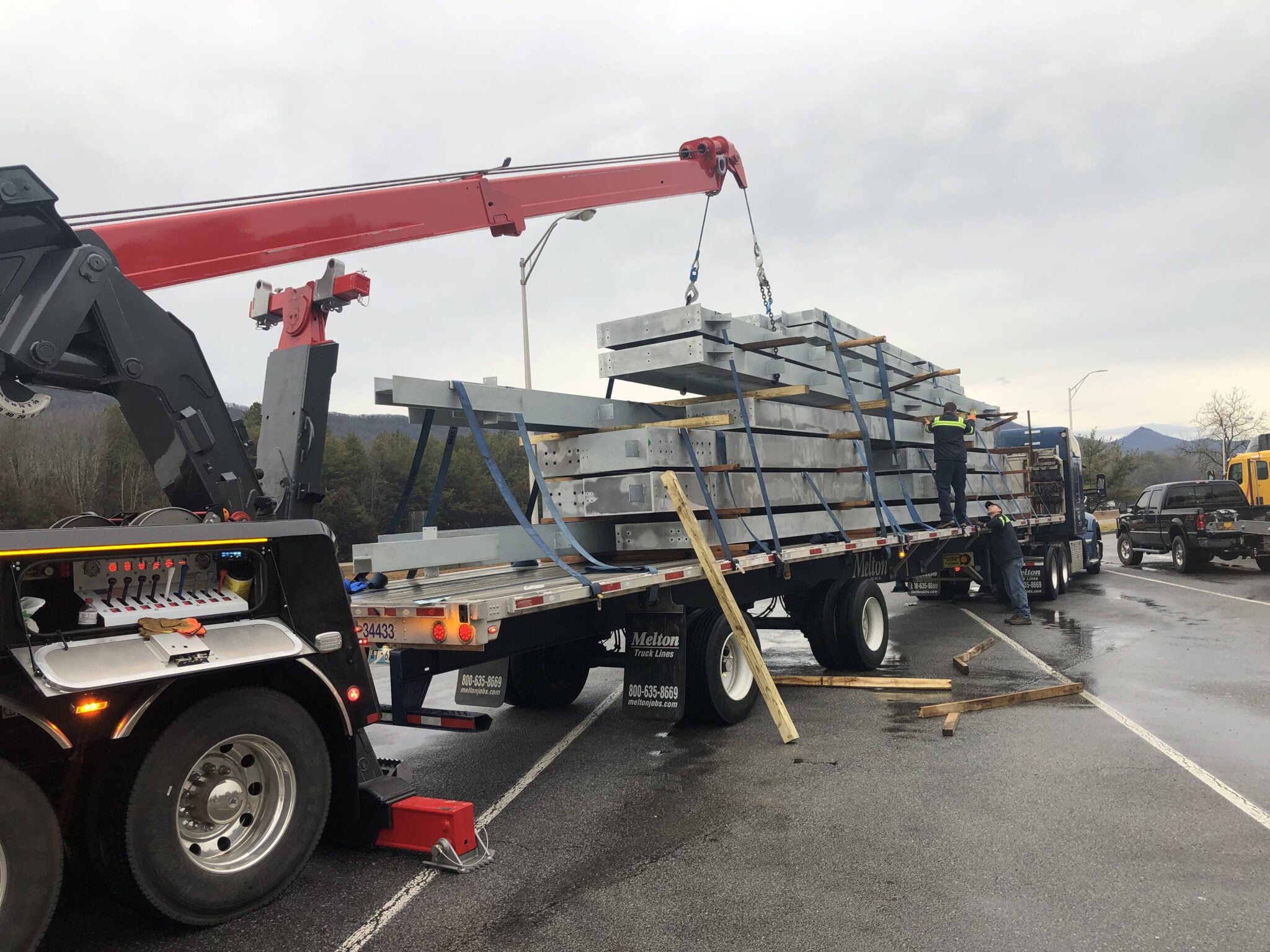 Cargo Services, Load Shifts, and Load Transfers | Casper's Wrecker ...